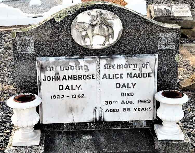 Alice Maude WOOLLEY (1882 - 1969)